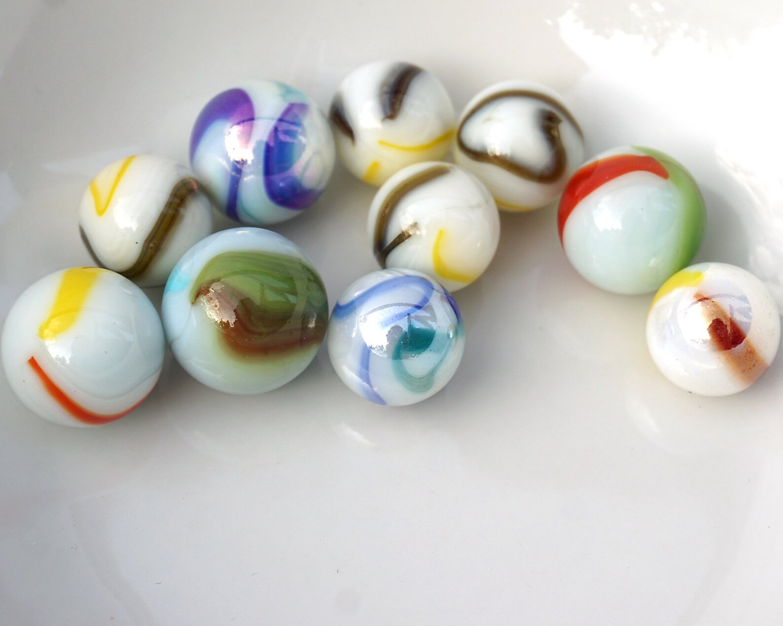 Akro Agate Marble Popeye Milk White 2-3 Color Corkscrews Swirl | Etsy