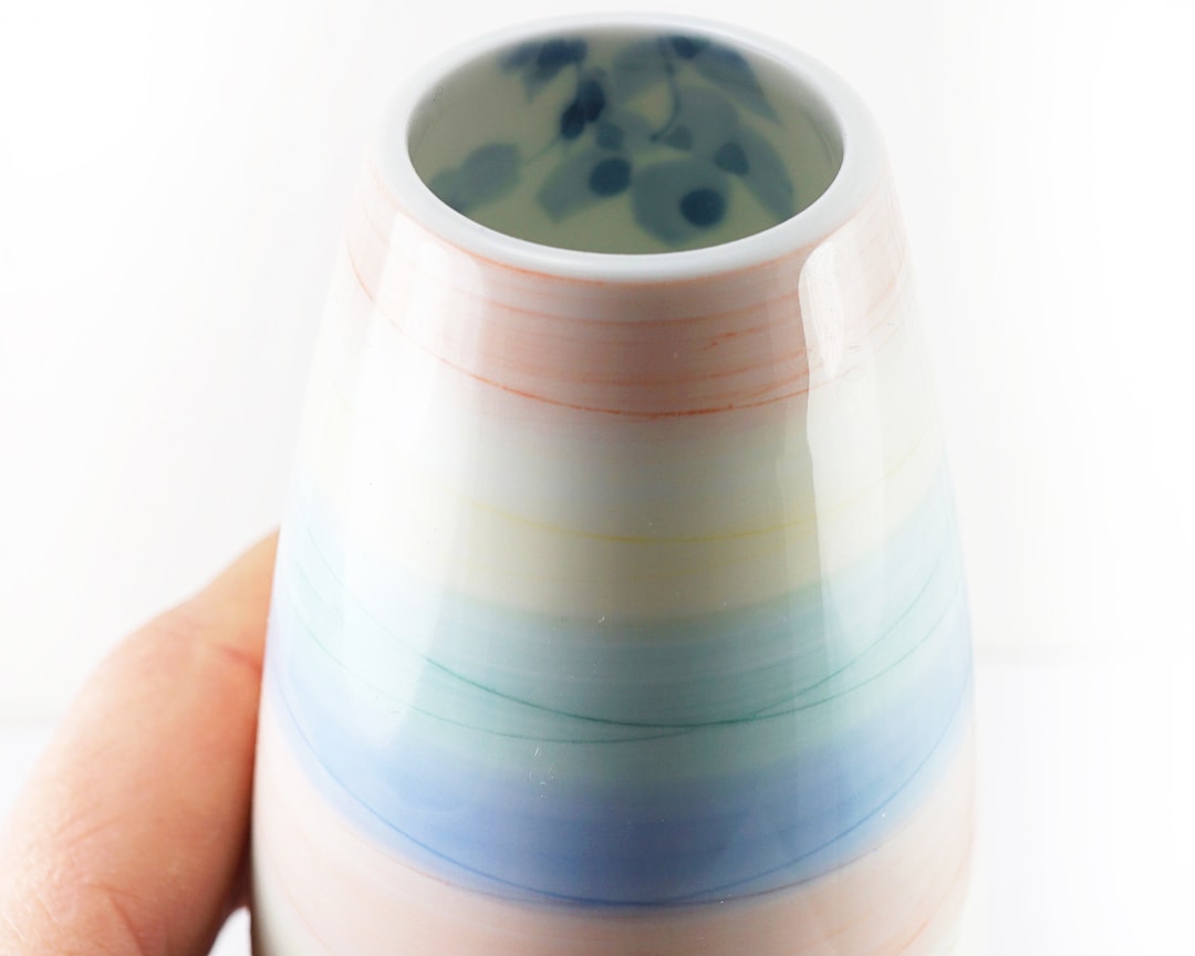 ON VACATION Sonnet Ceramic Vase Made in Japan, Rainbow Colors the Glory ...