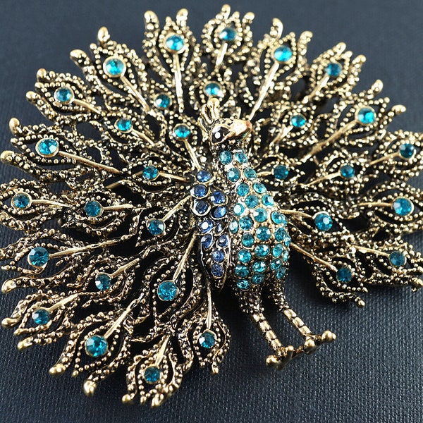 Peacock Enamel Pin - Etsy