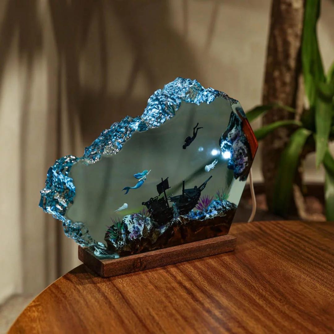 Littl.e M.ermaid & Human Epoxy Resin Wood Night Light, Large Epoxy ...