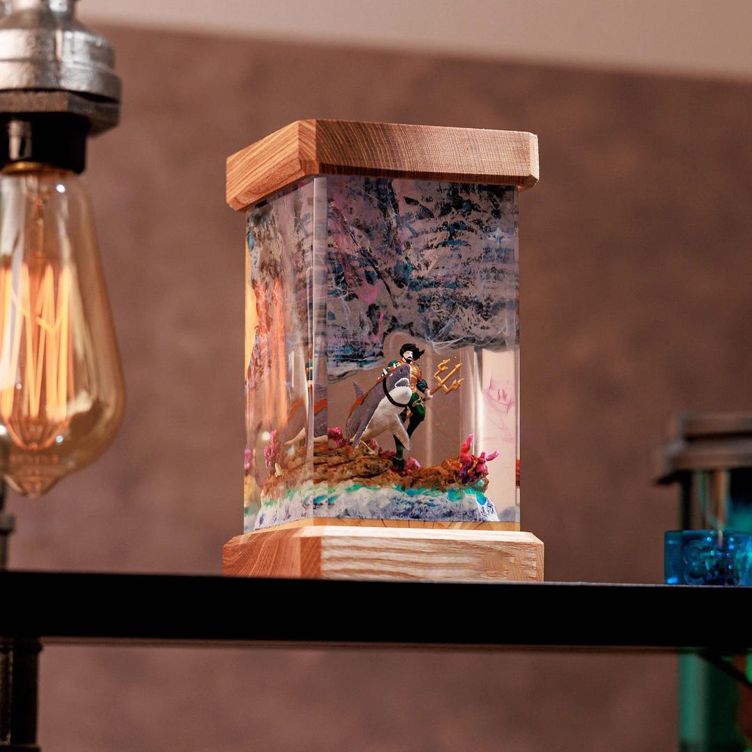 AQ/UA.MAN Resin Lamp, Atlantis King Epoxy Lamp, Custom Epoxy Art Lamp ...
