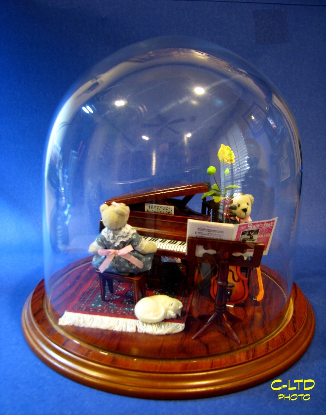 GANZ Artist Bears : Teddy BEARS in CONCERT ... 8 1/2 Glass Dome One-of ...