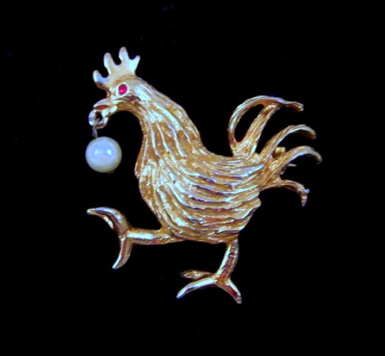 Rooster Brooch Faux Pearl Red Rhinestone Eye Vintage Kramer | Etsy