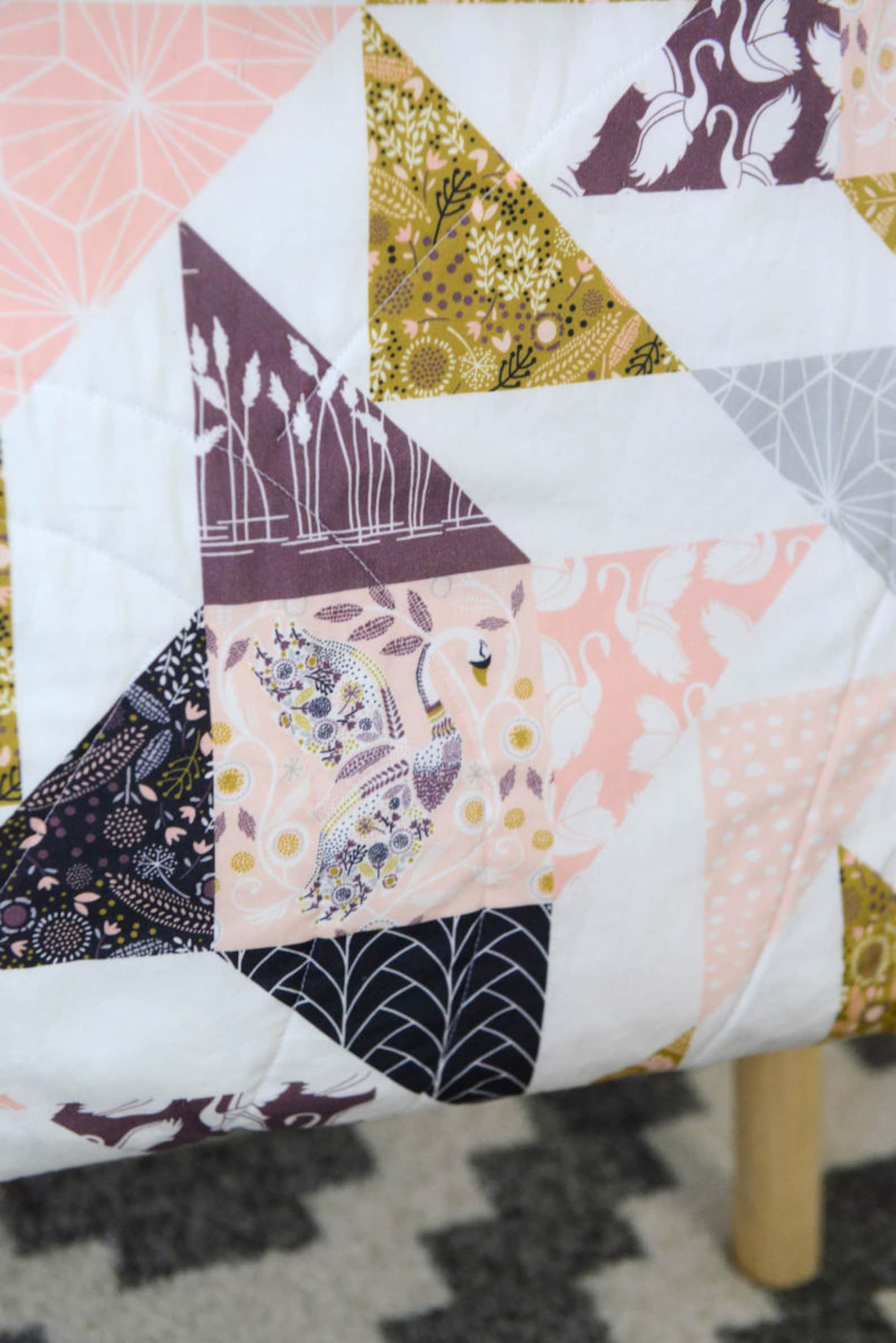 Triangle Flying Geese Diamond Pattern Swan Quilt Dark Pink - Etsy