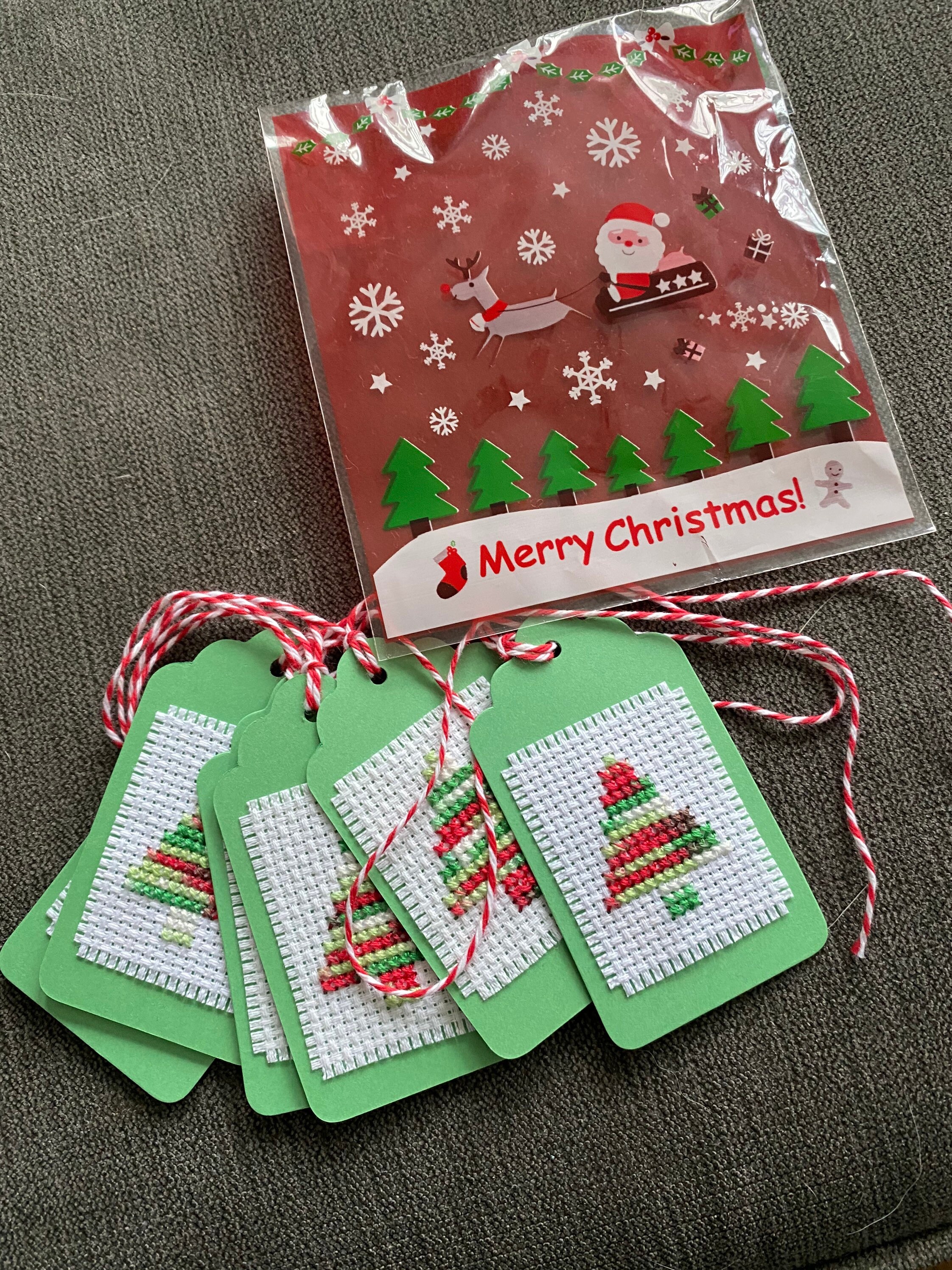 Christmas Gift Tags Set of 6 on Red or Green Labels - Etsy