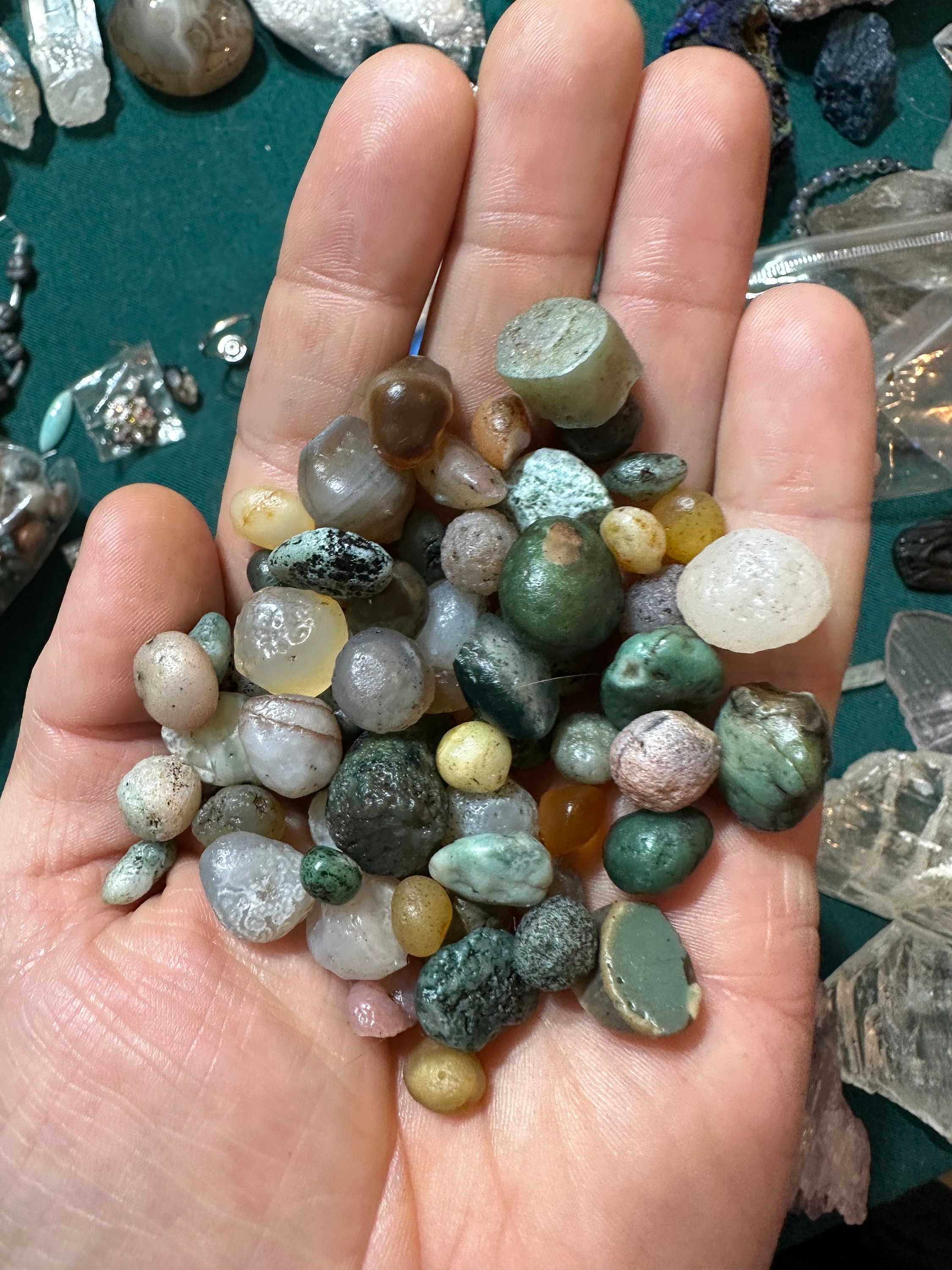 100 G of Gobi Desert Agates, Mix - Etsy