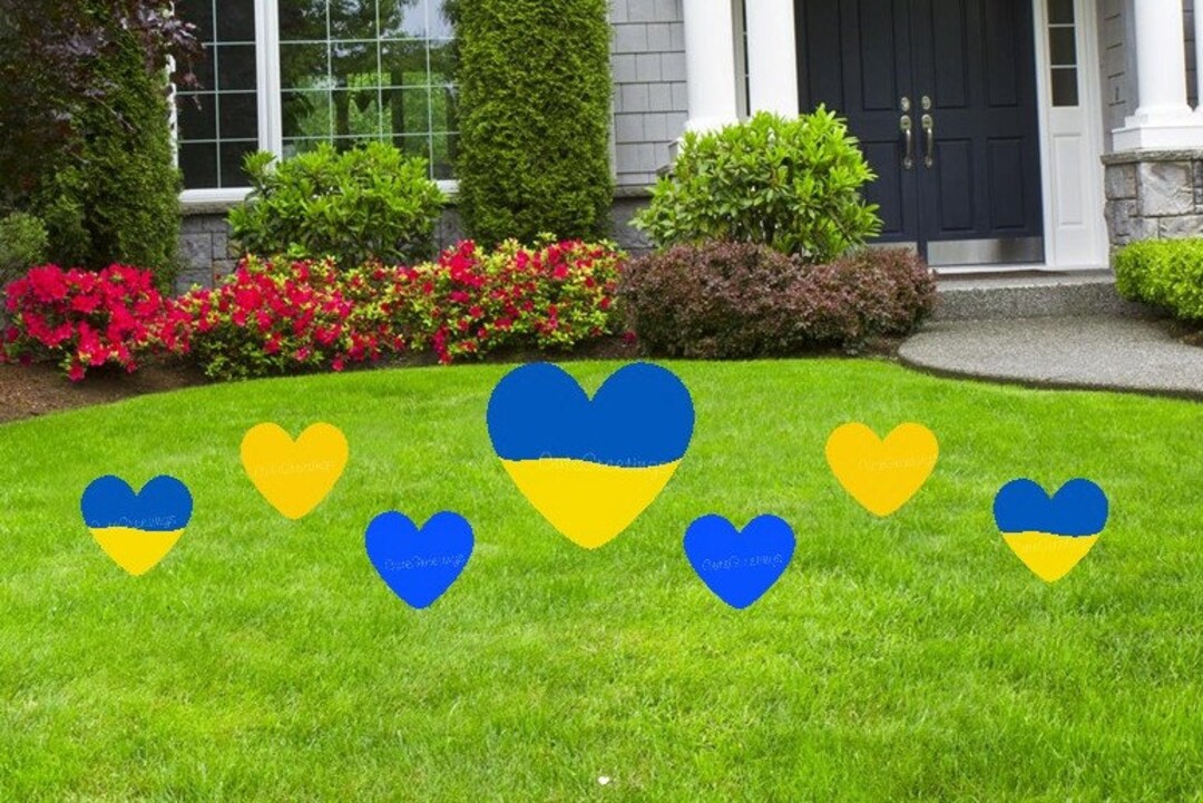 Support Ukraine Yard Signs, Patriotic Heart Flag Decor, Blue & Yellow ...