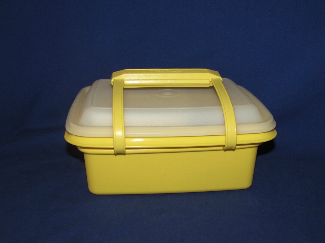TUPPERWARE LUNCH BOX Set Pack N Carry Yellow 1970s Free Shipping - Etsy