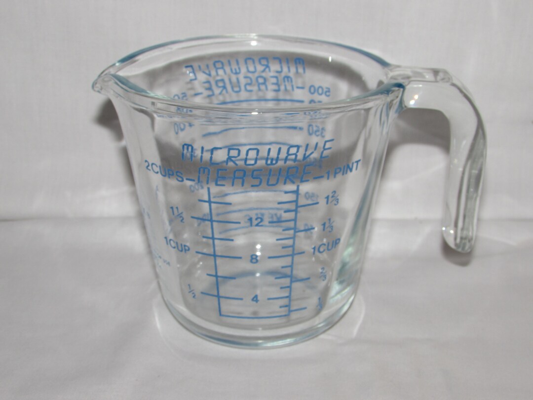 PYREX 2 CUP Measuring Cup Blue Letters 516 Glass 1980s - Etsy
