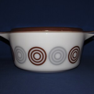 PYREX CASSEROLE DISH Rare Bullseye Pattern 1973 Large 475 Free Shipping ...