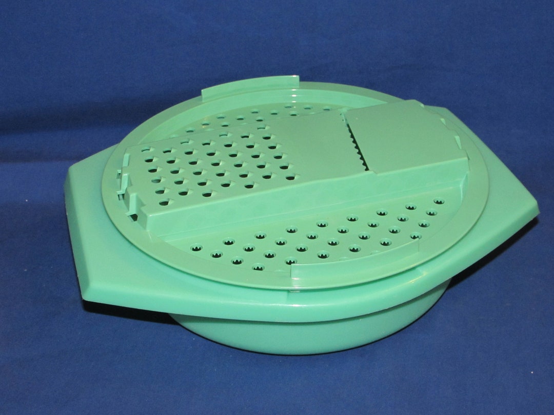 TUPPERWARE GRATER Vintage Two Piece Green Vintage - Etsy