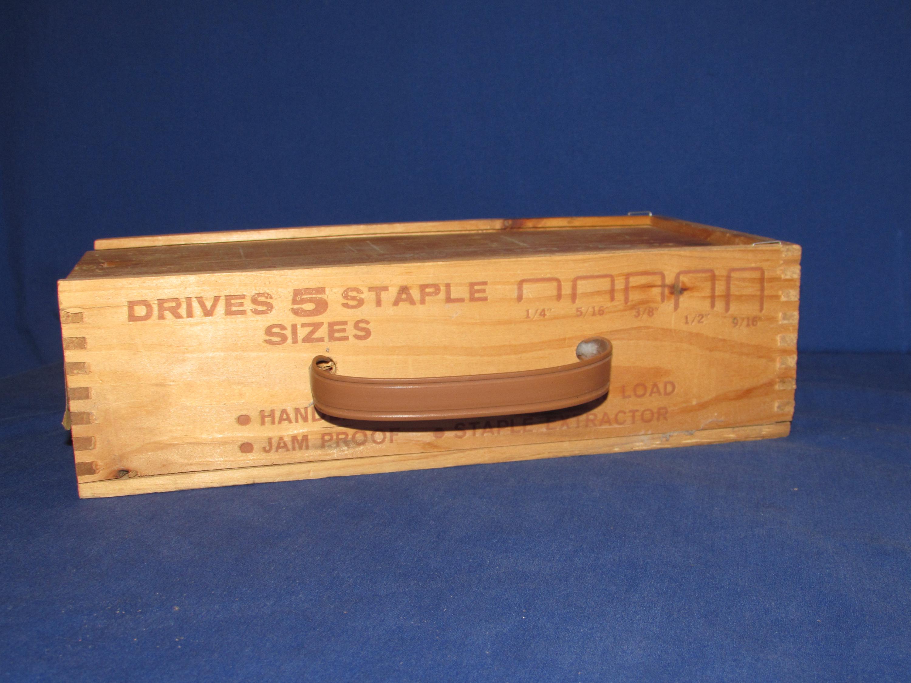 SWINGLINE 800 Staple Gun Kit in Wooden Box 1960s - Etsy