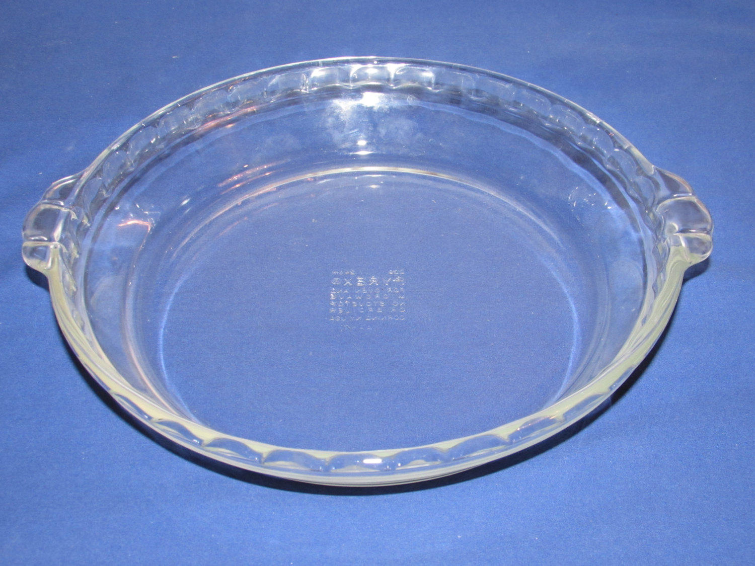 Vintage Pyrex Pie Dish