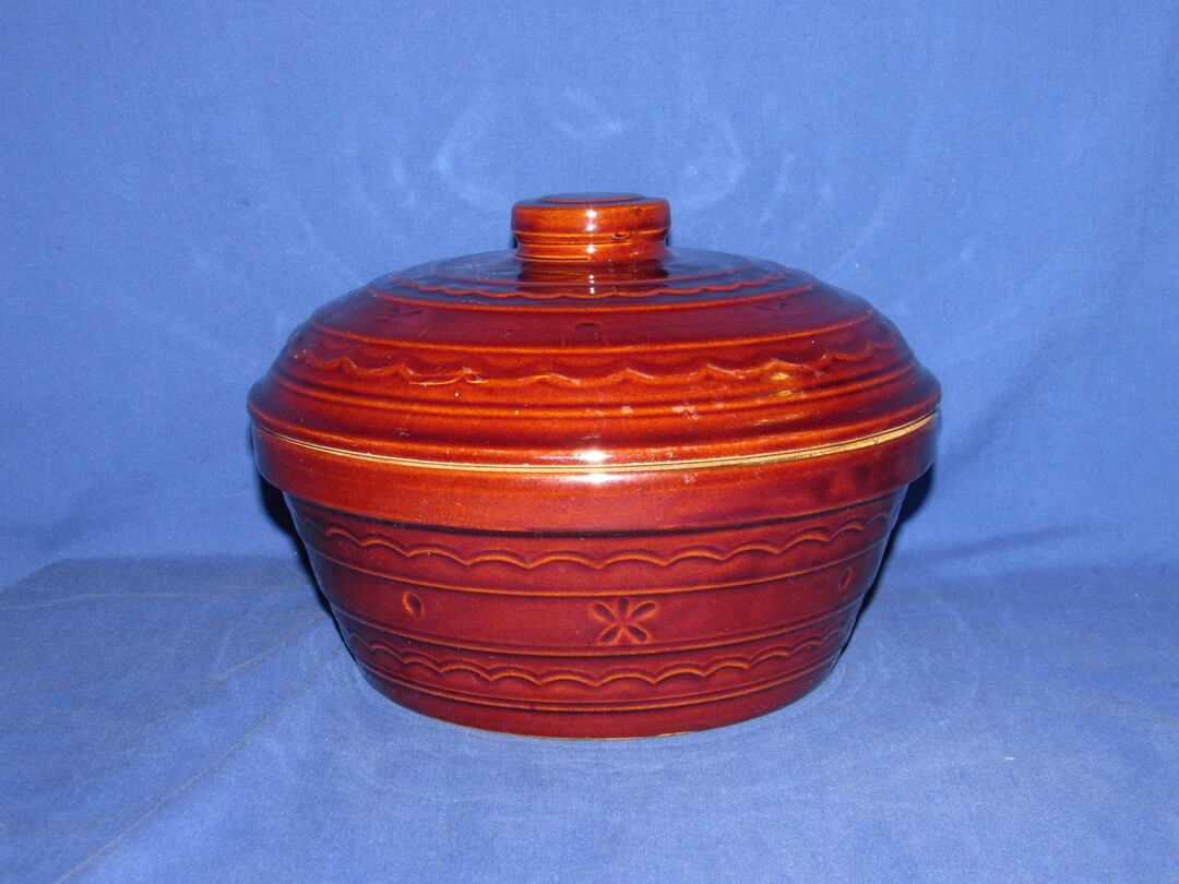 Mar-crest BEAN POT With Lid 1950s Daisy Dot Pattern Free Shipping - Etsy