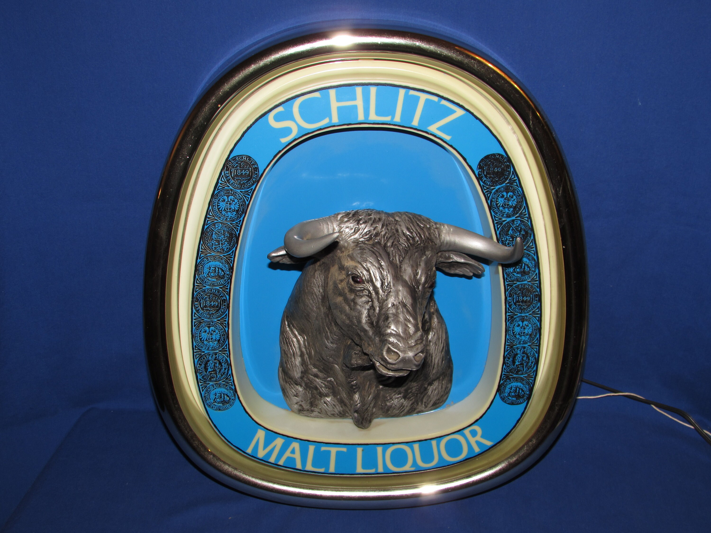 Schlitz Bull