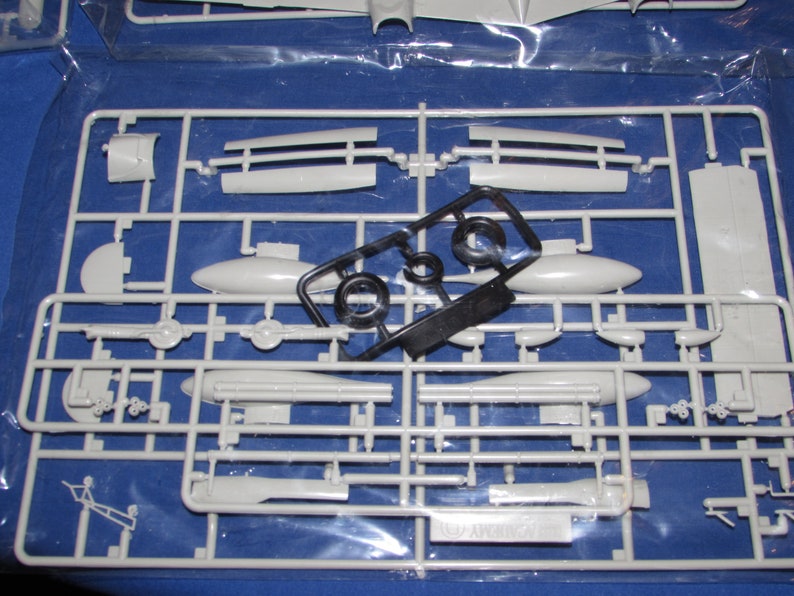 LOCKHEED F-5E Lightning Academy Model 1995 Vintage Kit Free Shipping - Etsy