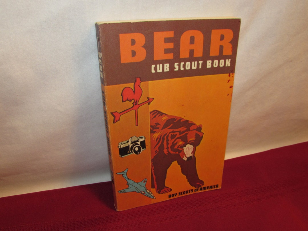 Bear CUB SCOUT BOOK 1981 Boy Scouts Free Shipping - Etsy