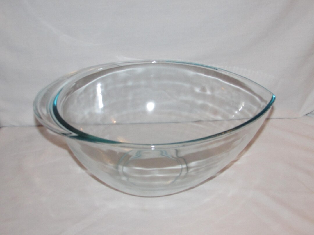 Pyrex MIXING BOWL Tear Drop Blue Glass 2250 Five Quarts Free Shipping ...