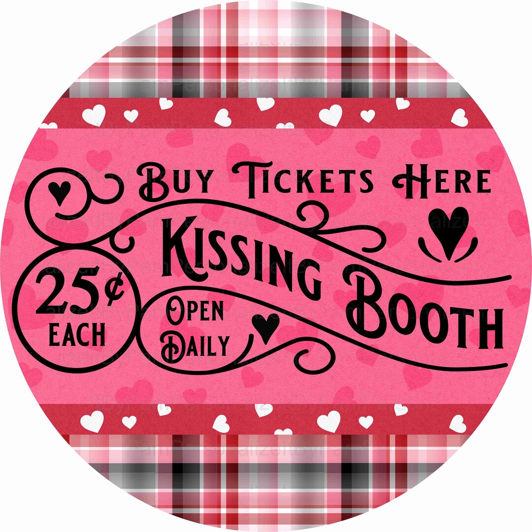11.75" Round Valentine Wreath Sign, Kissing Booth Wreath Sign ...