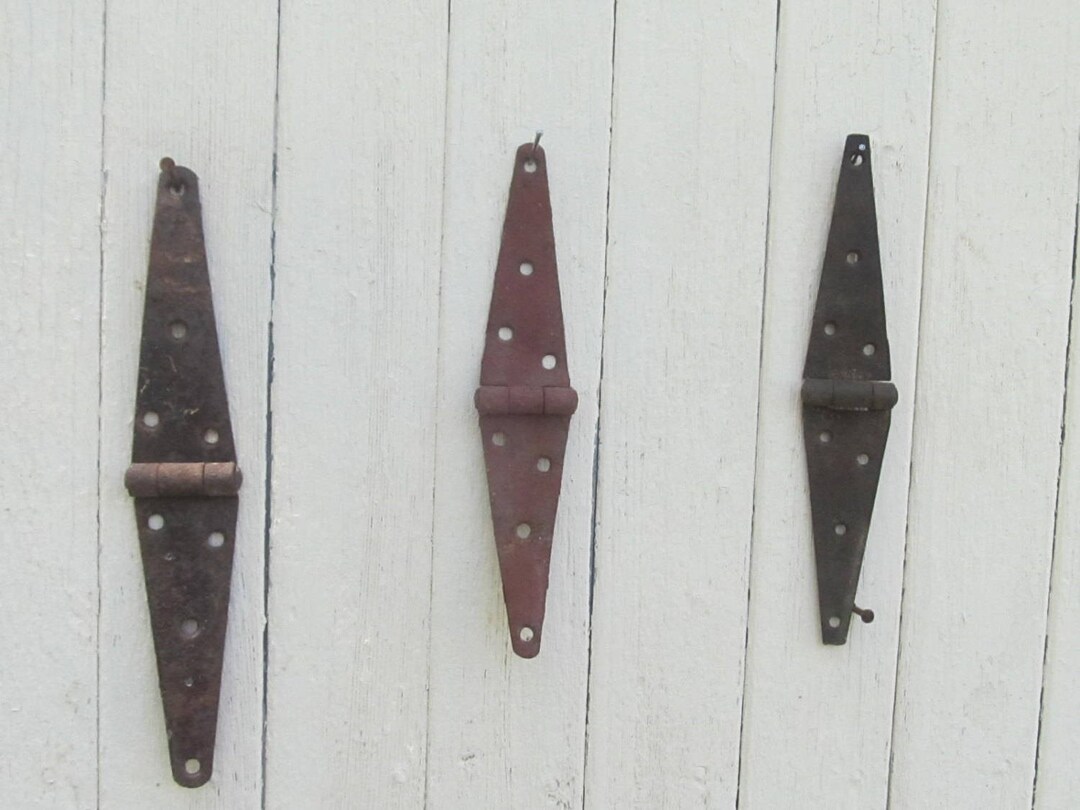 Rustic Iron Barn Door Hinges X 3 She-shed Man Cave Deck Trim Artist to ...