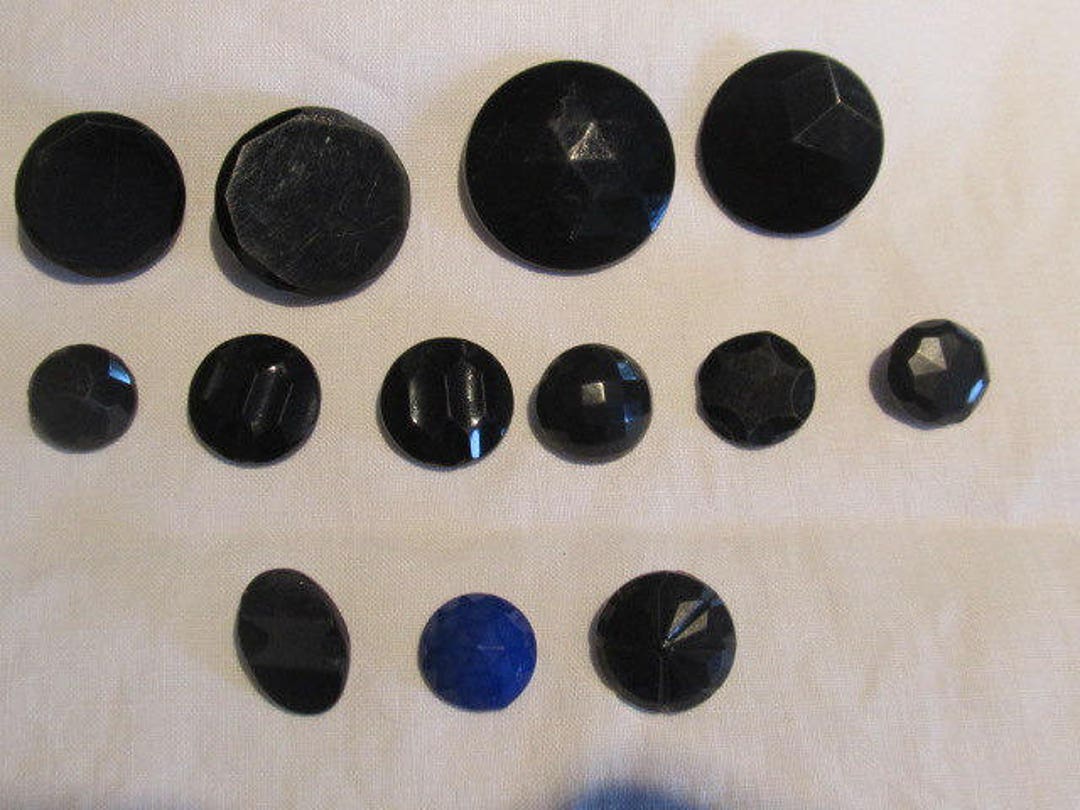 Victorian Cut Glass Black Buttons Various Sizes X 12 1 Small Royal Blue ...