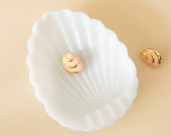 Milk Glass Shell Dish | Etsy