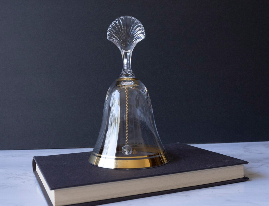 Vintage Chic 1982 24% Lead Crystal Table Bell - Etsy