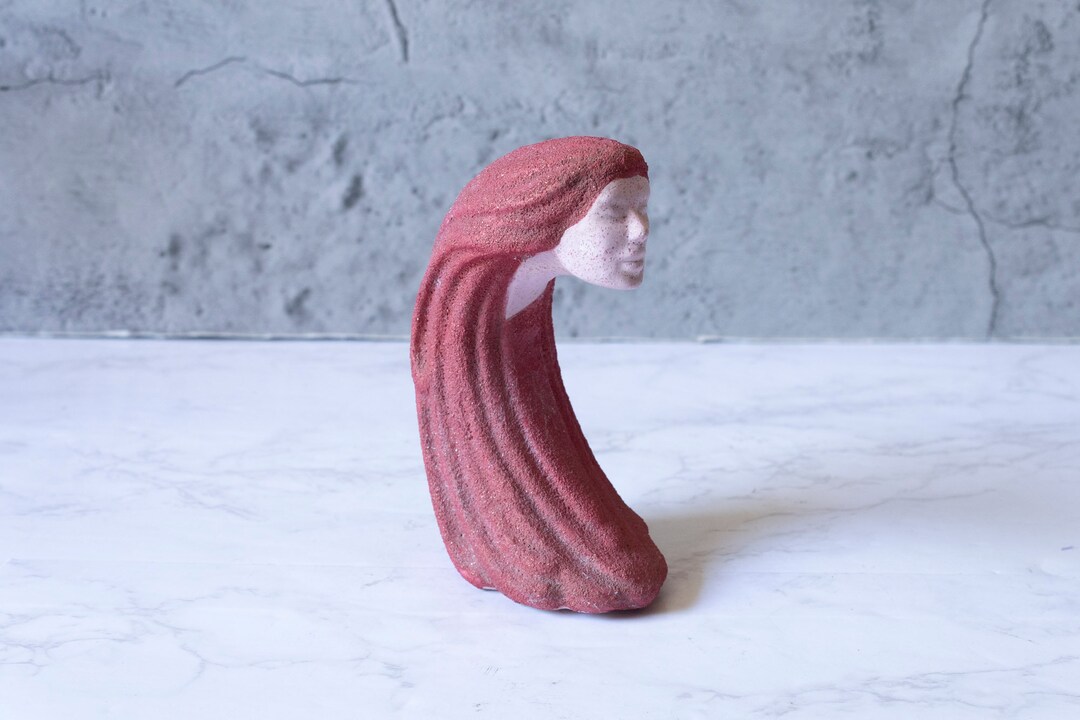 Vintage "lady in the Wind" Bust Sculpture Windswept Figurine - Etsy