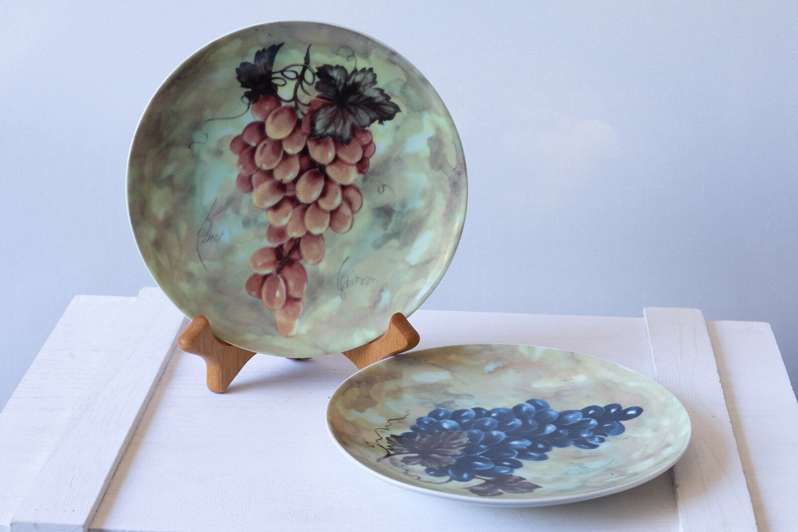 Set of 2 I. Godinger & Co. Grape Pattern Dessert Plates Pinot - Etsy