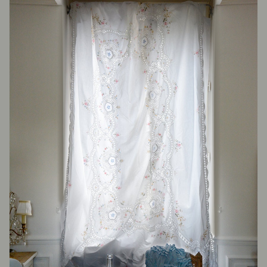 Stunning Vintage Hand Embroidered Window Panel/veil/table - Etsy
