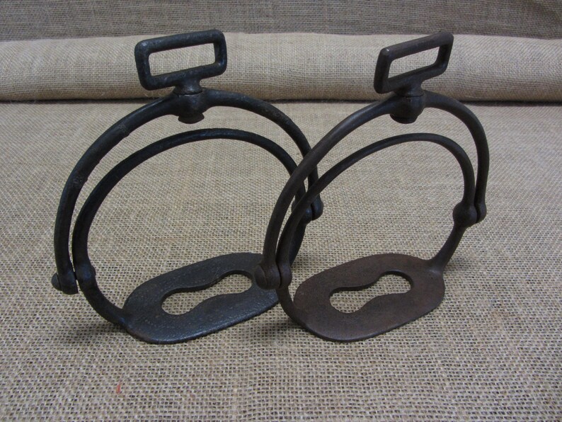 Vintage Iron Swivel Pivot Stirrups Set > Antique Old Iron Western Gear ...