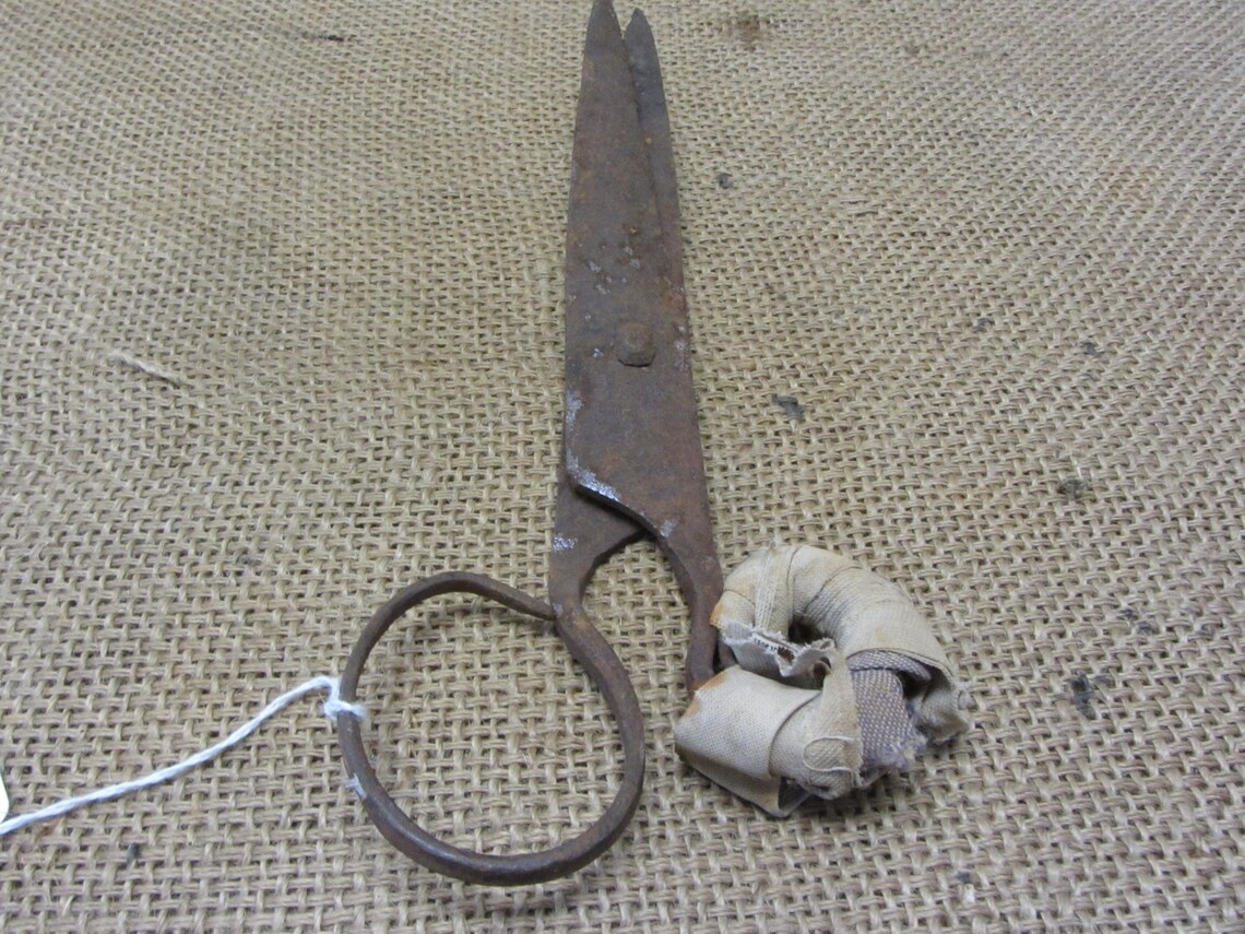 Rare Vintage Hand Forged Scissors: Antique Kitchen Decor 11056 - Etsy