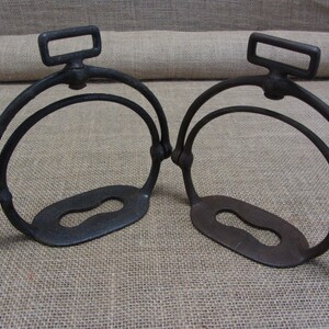Vintage Iron Swivel Pivot Stirrups Set > Antique Old Iron Western Gear ...