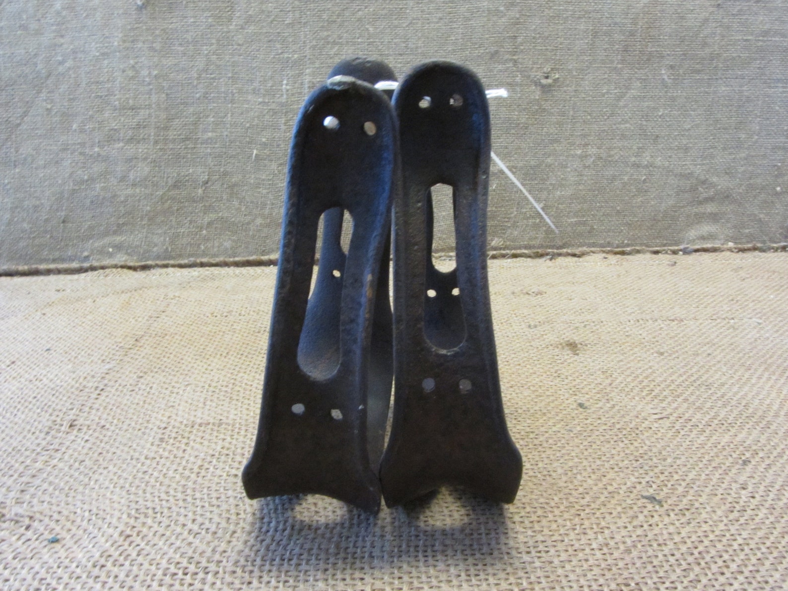 Vintage Cast Iron Stirrup Set of 2 > Antique Old Iron Western Gear ...