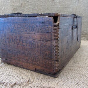 RARE Vintage Tanglefoot Wooden Box > Container > Wood Sanitary Fly ...