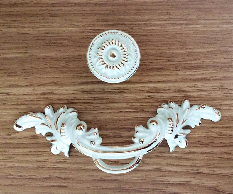 2.5 Shabby Chic Dresser Knobs Pulls Drawer Pull Handles - Etsy