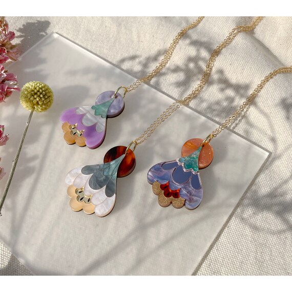 Crocus Flower Pendant in Pearl Purple or Rose Retro Flower Necklace Laser Cut Floral Jewellery
