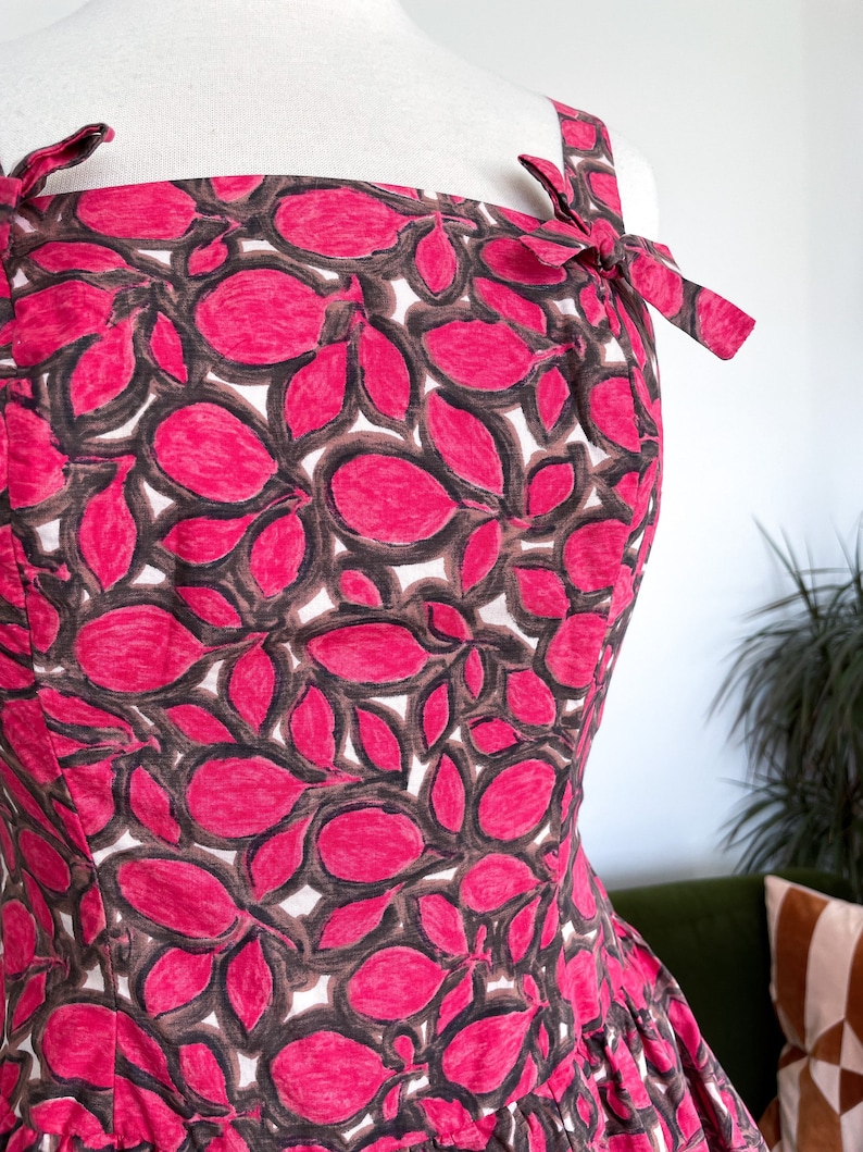 Vintage 1960s 'wendy' Tiered Cerise Abstract Floral Print Cotton Sun ...