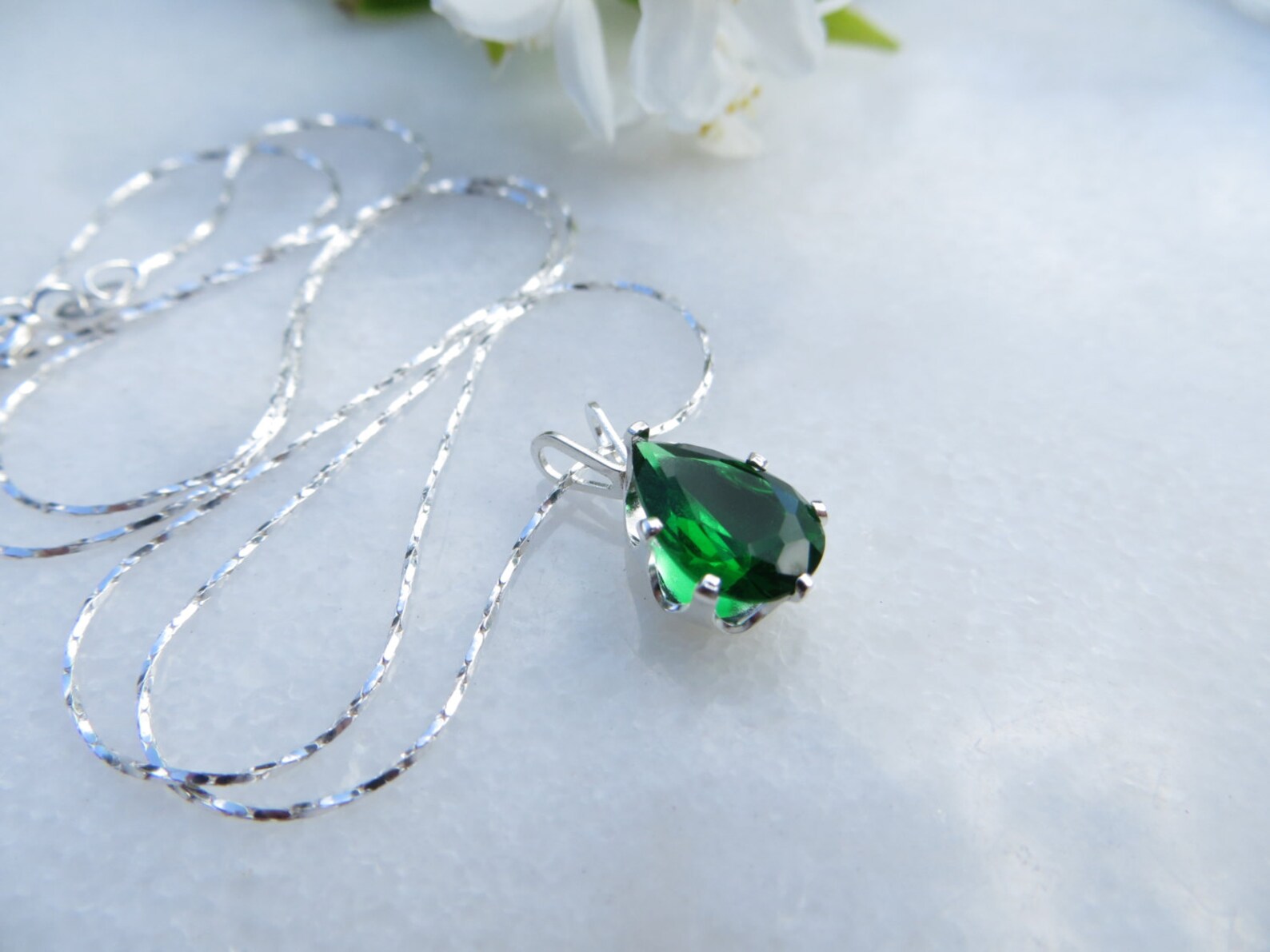 May Birthstone Necklace Mother's Day Necklace Emerald - Etsy