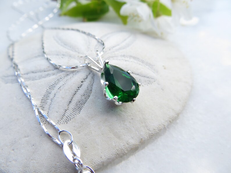 May Birthstone Necklace Mother's Day Necklace Emerald - Etsy