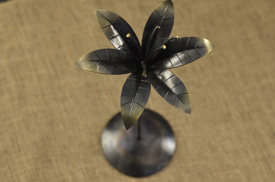 Metal Lily Art Sculpture *14" Metal Lily Blacksmith Made Sculpture ...