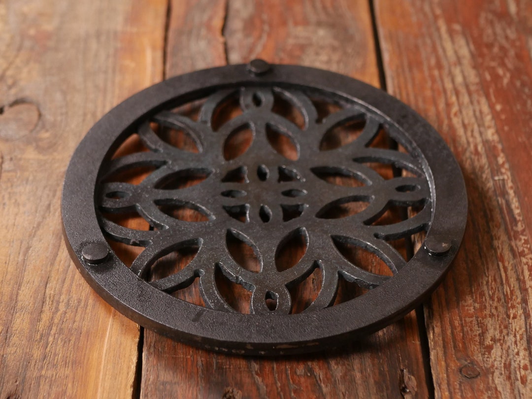 Leaf Trivet * Metal Trivet for Hot Dishes * Black Trivet for Hot Pan ...