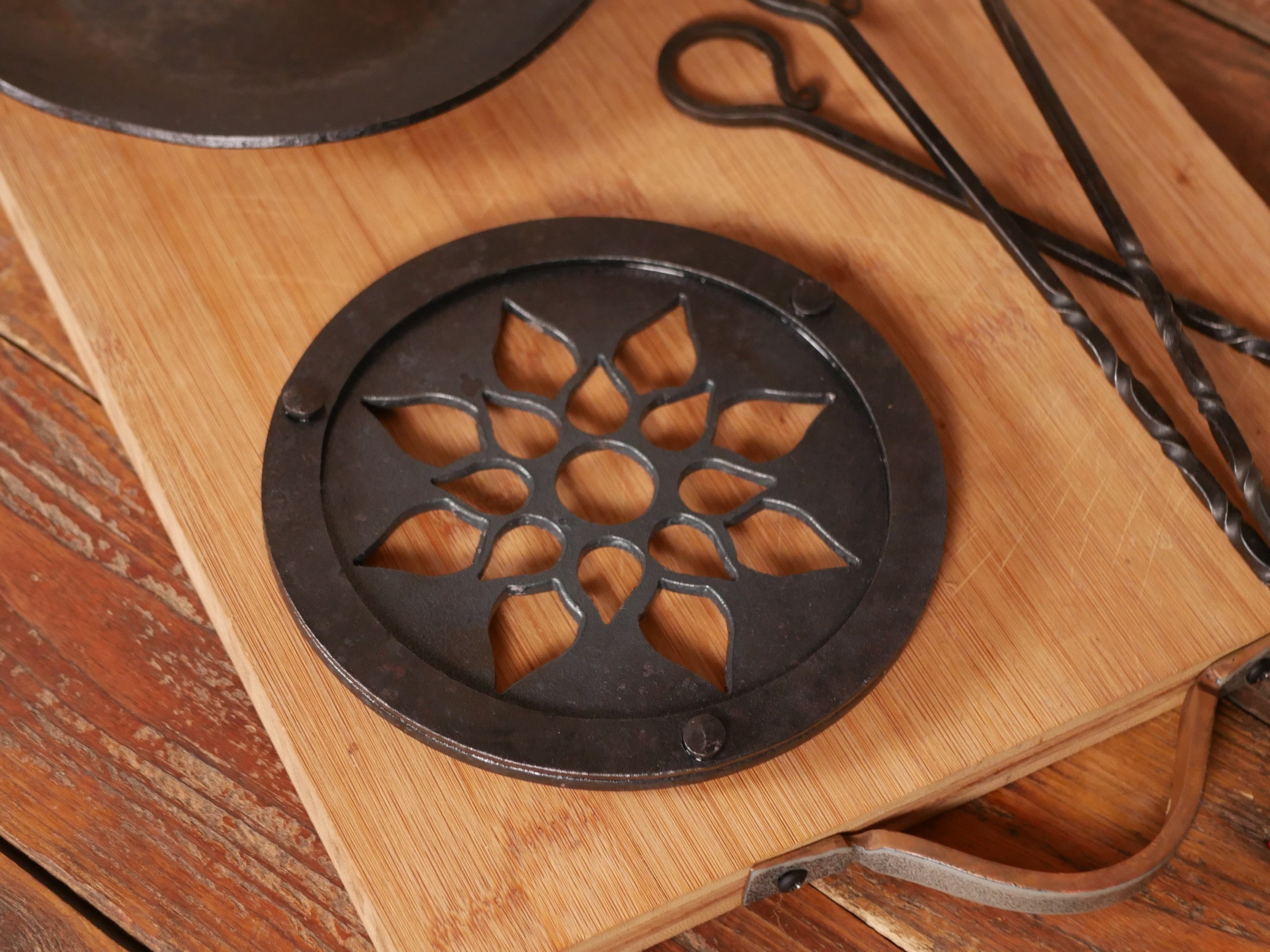 Sunflower Trivet * Metal Trivet for Hot Dishes * Black Trivet for Hot ...