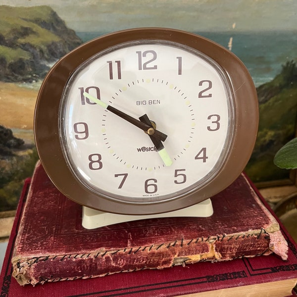 Retro Nightstand Clock - Etsy