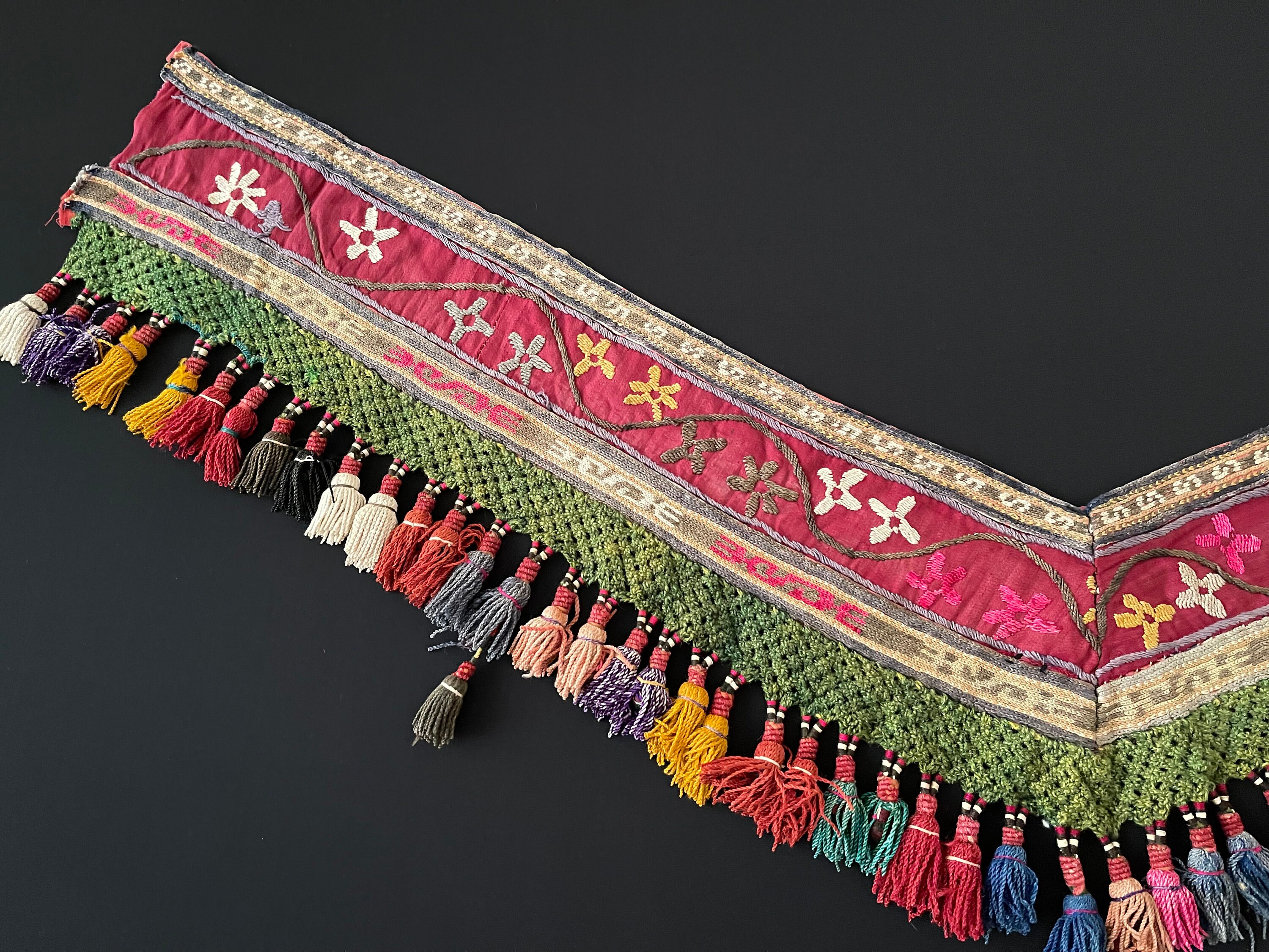 Antique Uzbekistan Silk Embroidery Segusha & Wall Hanging Decoration ...