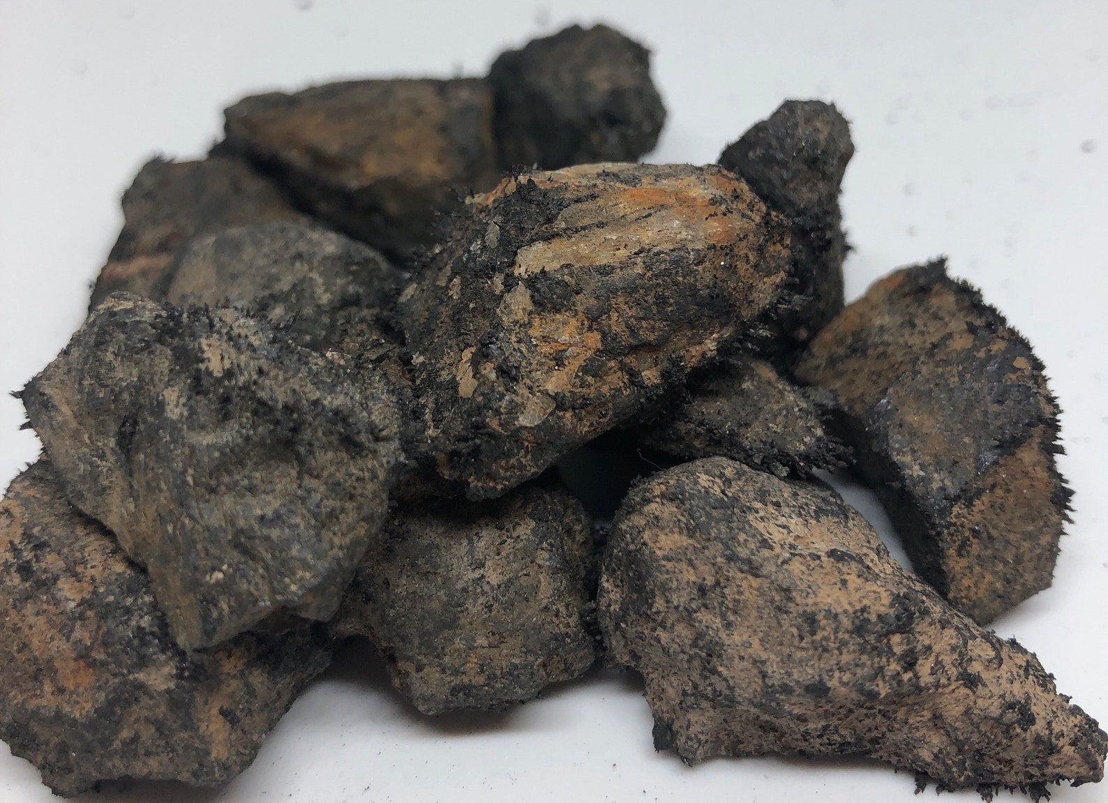 Lodestone Raw Natural Stone Lodestone / Magnetite Rough - Etsy