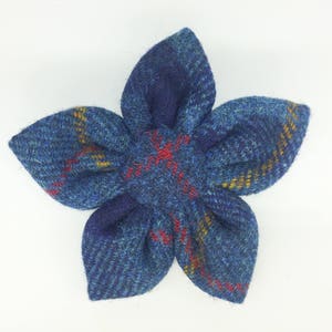 Harris Tweed® Flower Brooch: Plaid Tartan Corsage Pin Navy Blue - Etsy