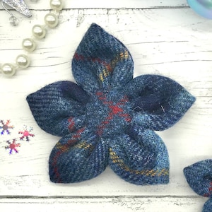 Harris Tweed® Flower Brooch: Plaid Tartan Corsage Pin Navy Blue - Etsy