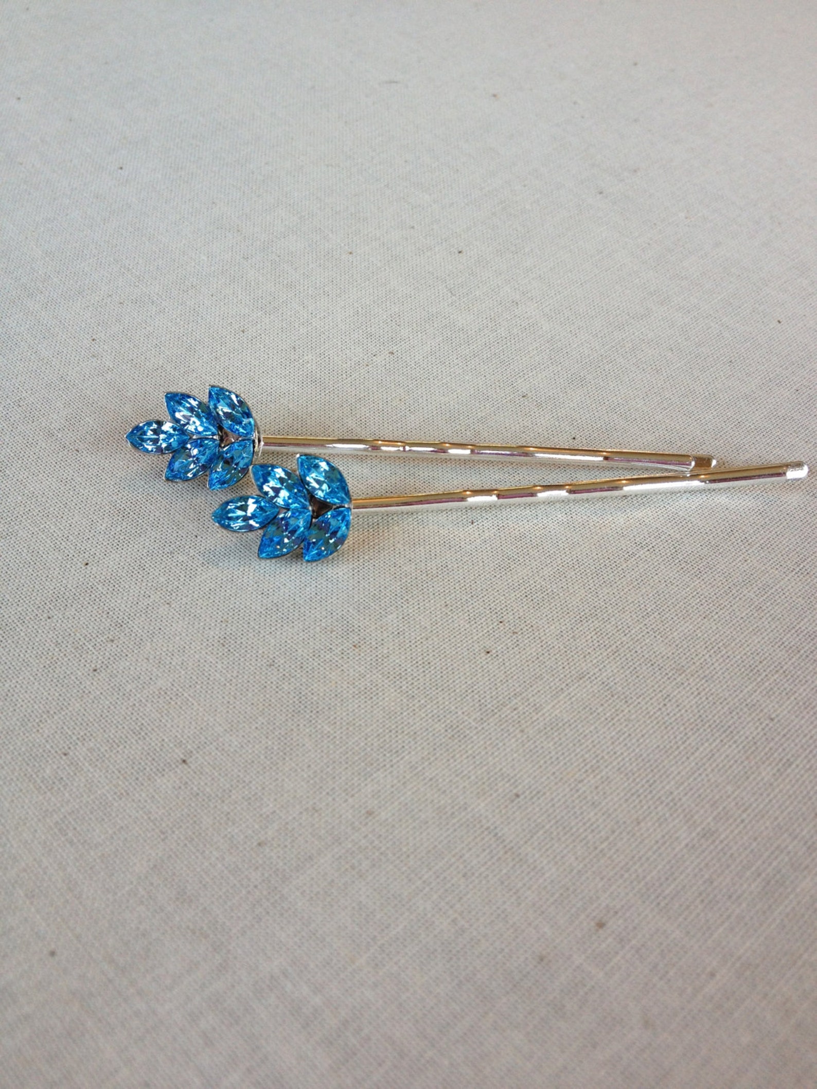 Teal crystal leaf bobby pins Rhinestone leaves turquoise | Etsy