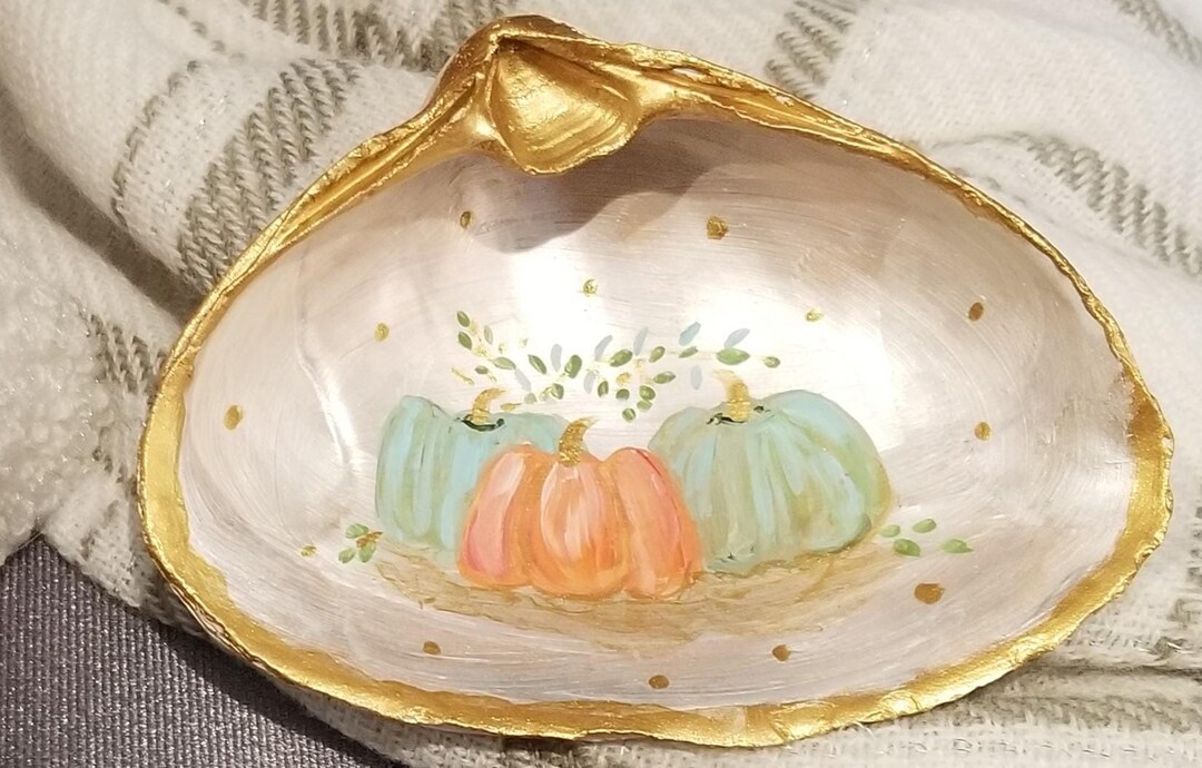 Hand Painted Clam Shell With Pastel Pumpkin Pattern - Trinket, Jewelry ...